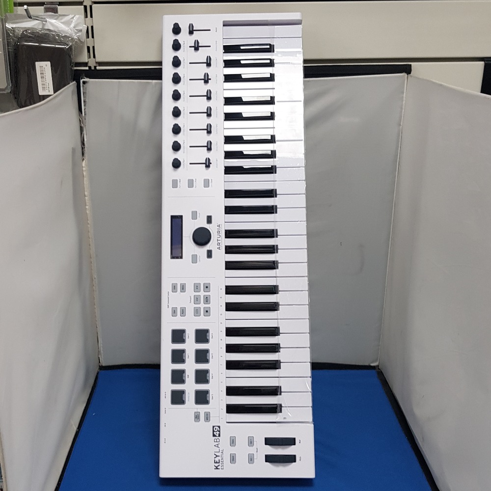 Arturia Keylab Essential 49, midi controller keyboard - Own4Less